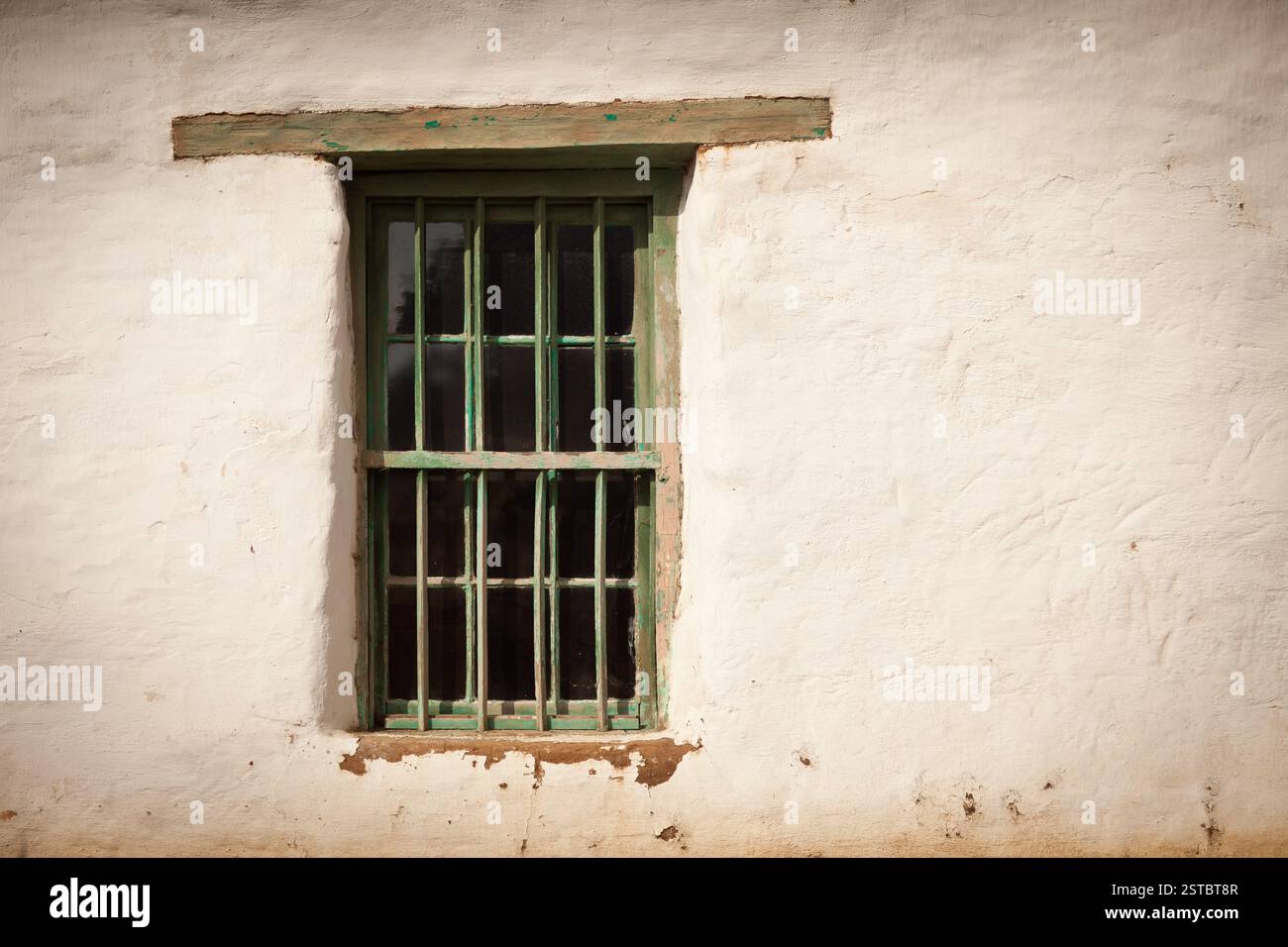 Old Spanish Window and Wall Stock Photo - Alamy