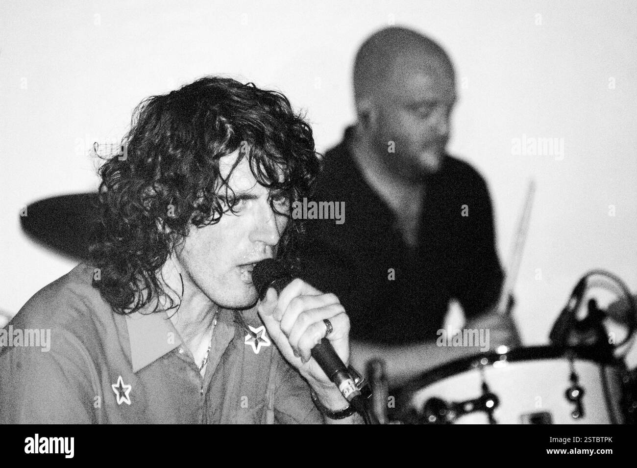 GRUFF RHYS, SUPER FURRY ANIMALS, 2003: Gruff Rhys of the Super Furry ...