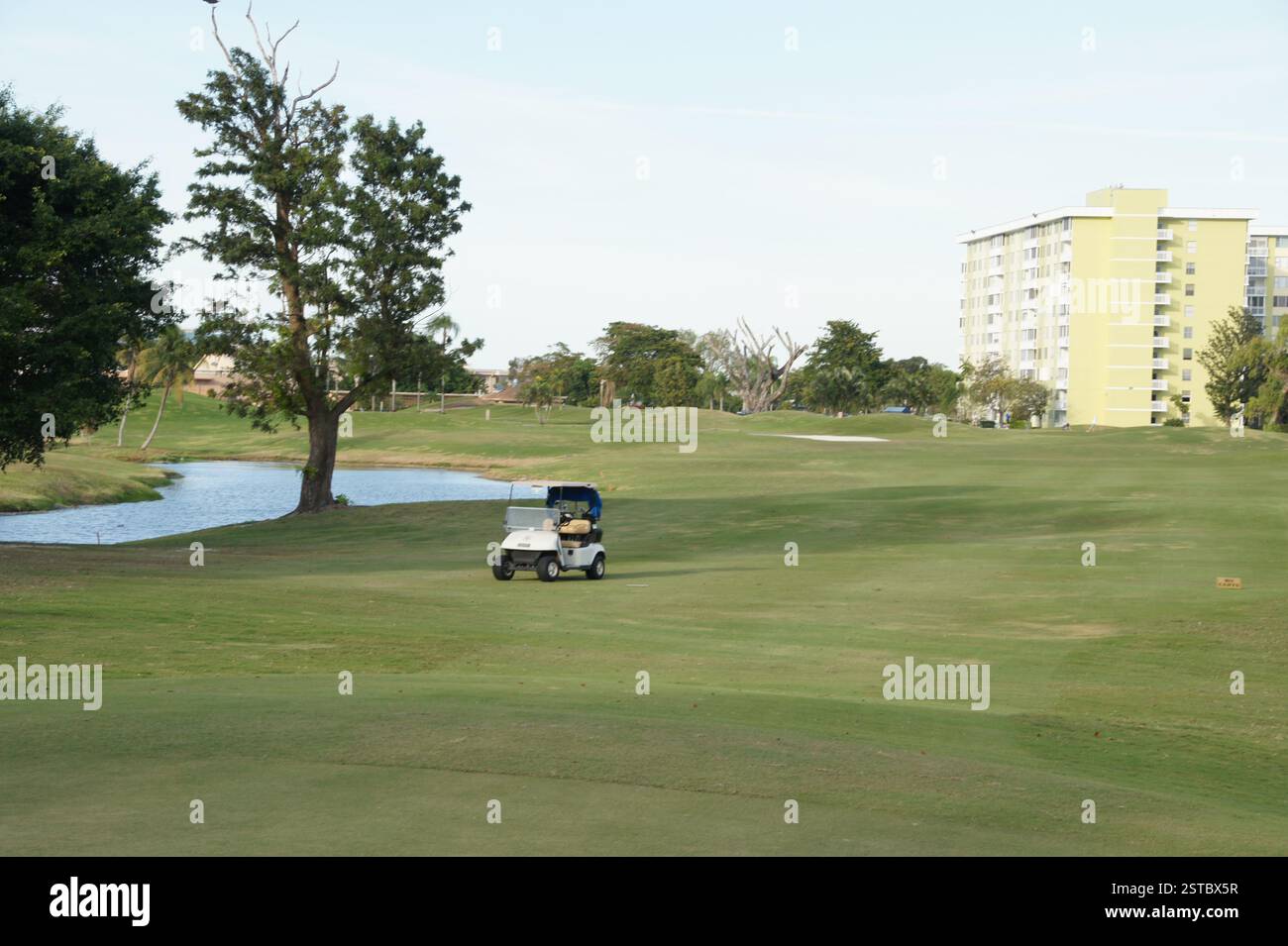 Miami sustainable golf courses hi-res stock photography and images - Alamy