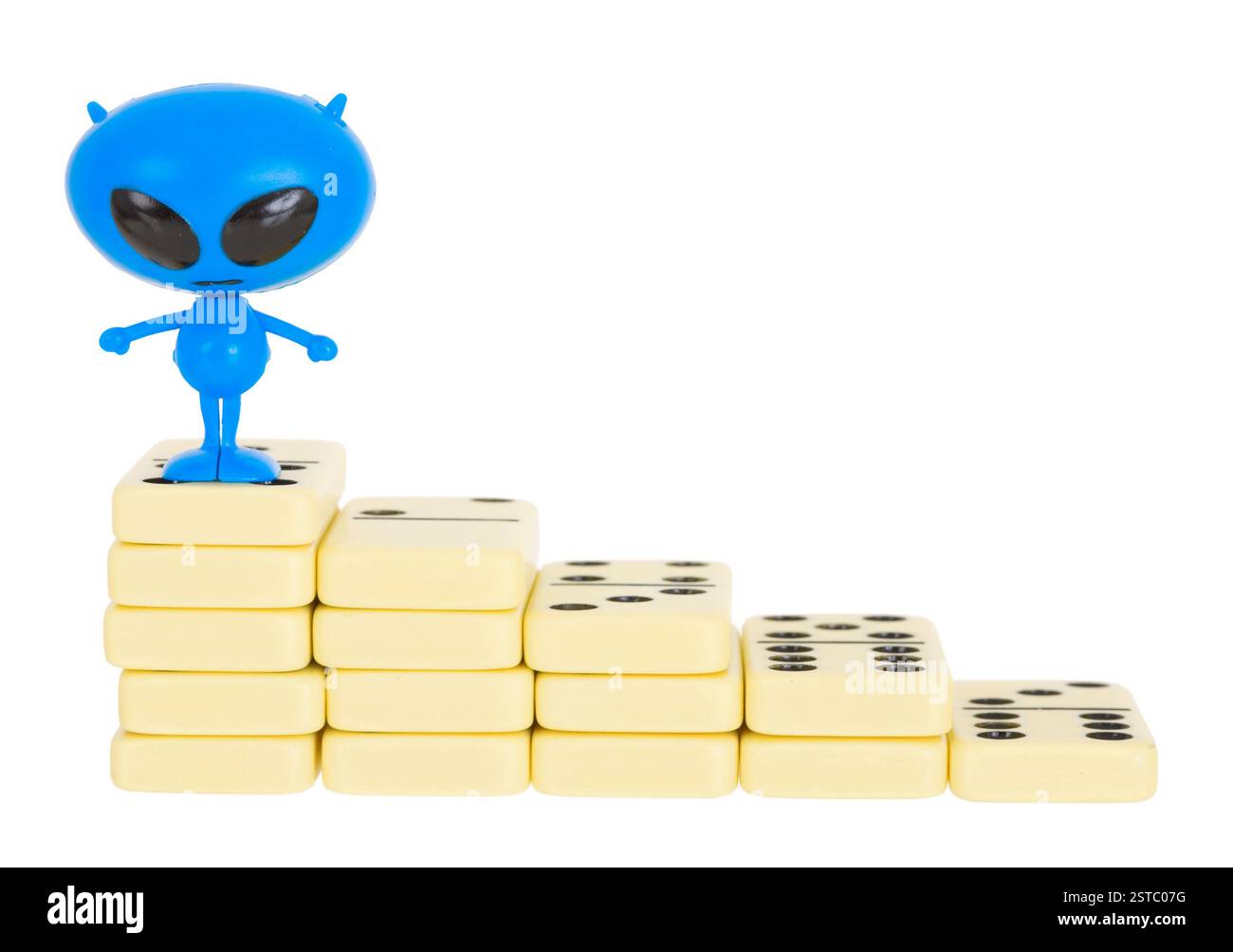 Blue alien creature hi-res stock photography and images - Alamy