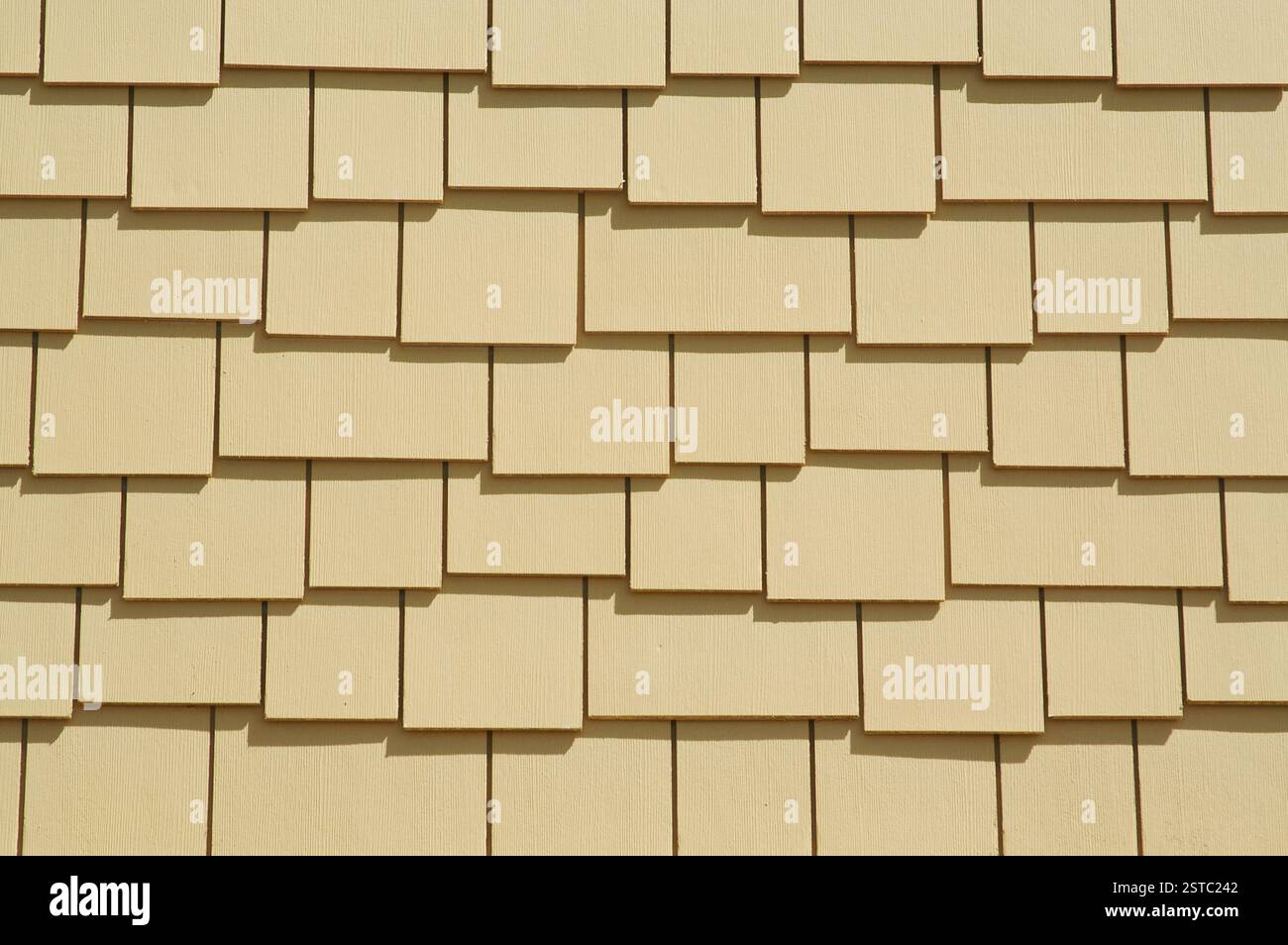 Installing roof shingles hi-res stock photography and images - Alamy