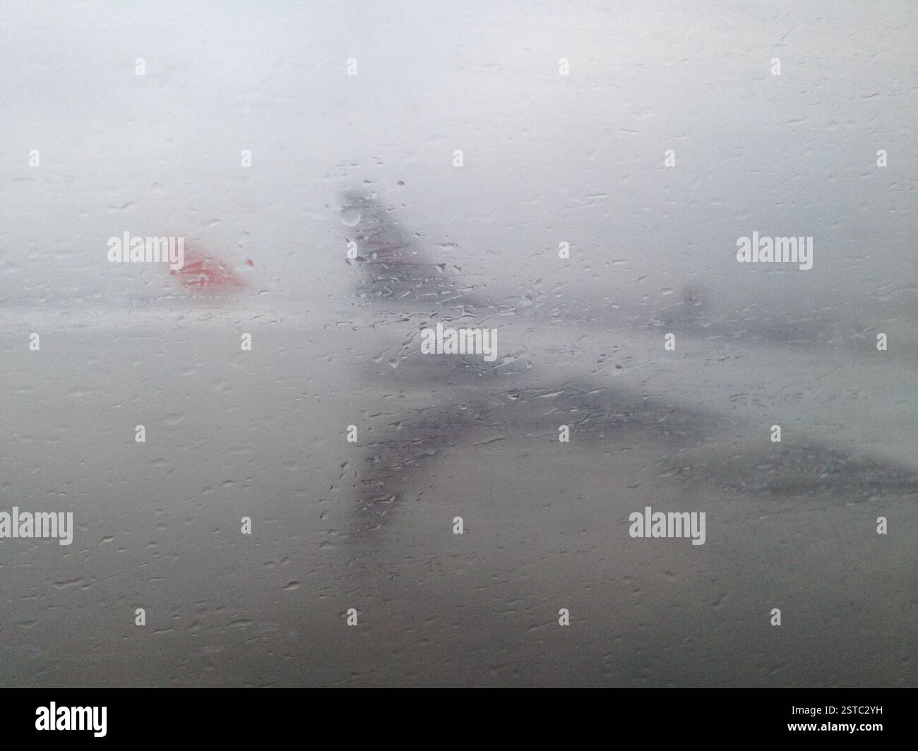 Rain soaked runway hi-res stock photography and images - Alamy