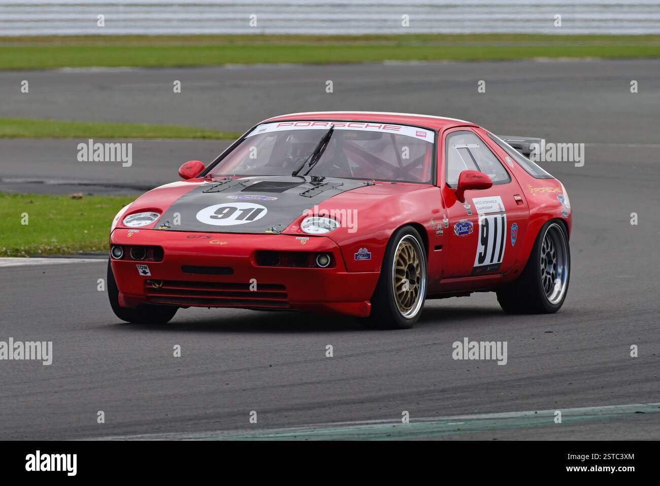 Adrian Clark, Porsche 928 GTS Cup, A combined grid of over fifty cars from the Modern Classics ...