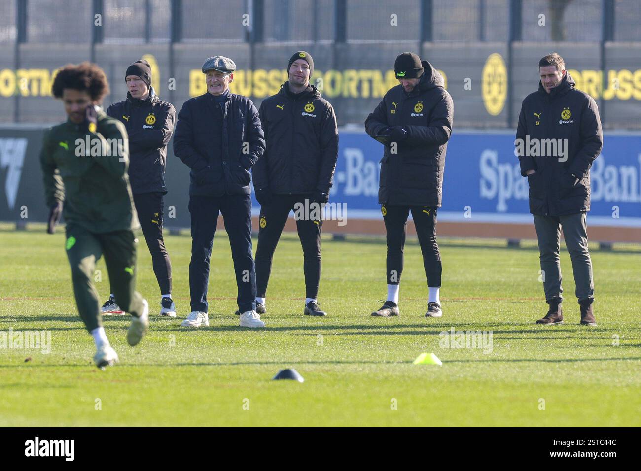 Dortmund, Deutschland. 18th Feb, 2025. 18.02.2025, Abschlusstraining ...