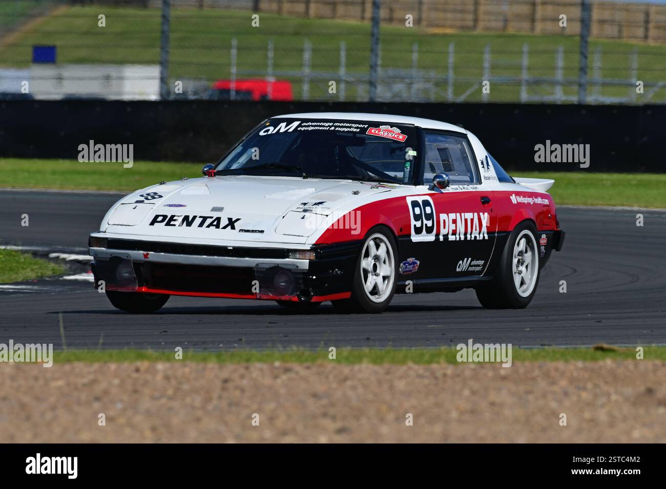 Mazda 2 cars hi-res stock photography and images - Alamy