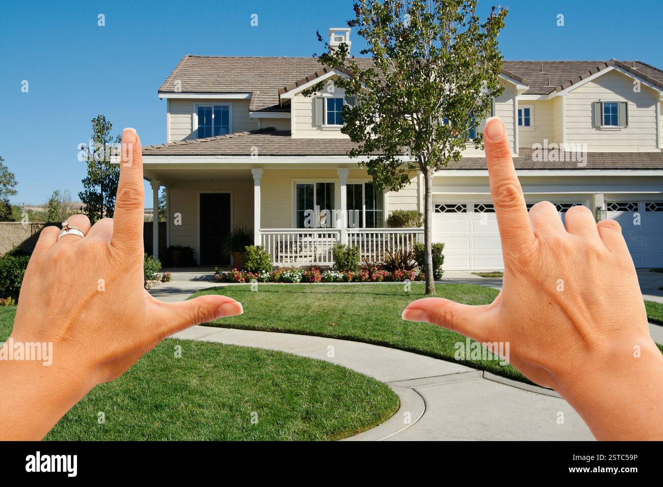 House framing hi-res stock photography and images - Alamy