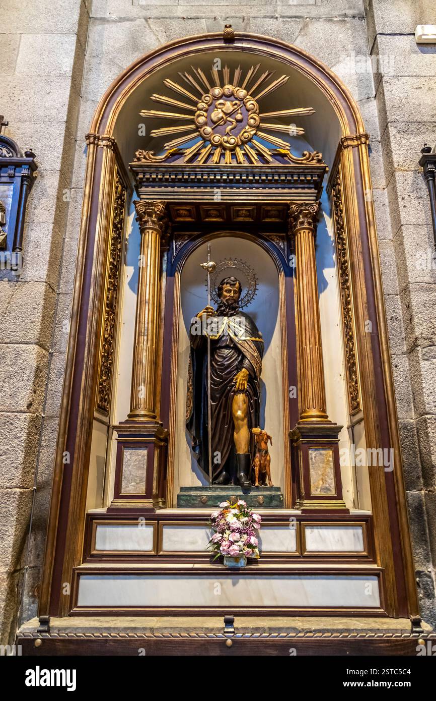 inside Cathedral (Concatedral) Basílica de Santa María de Vigo, Spain ...