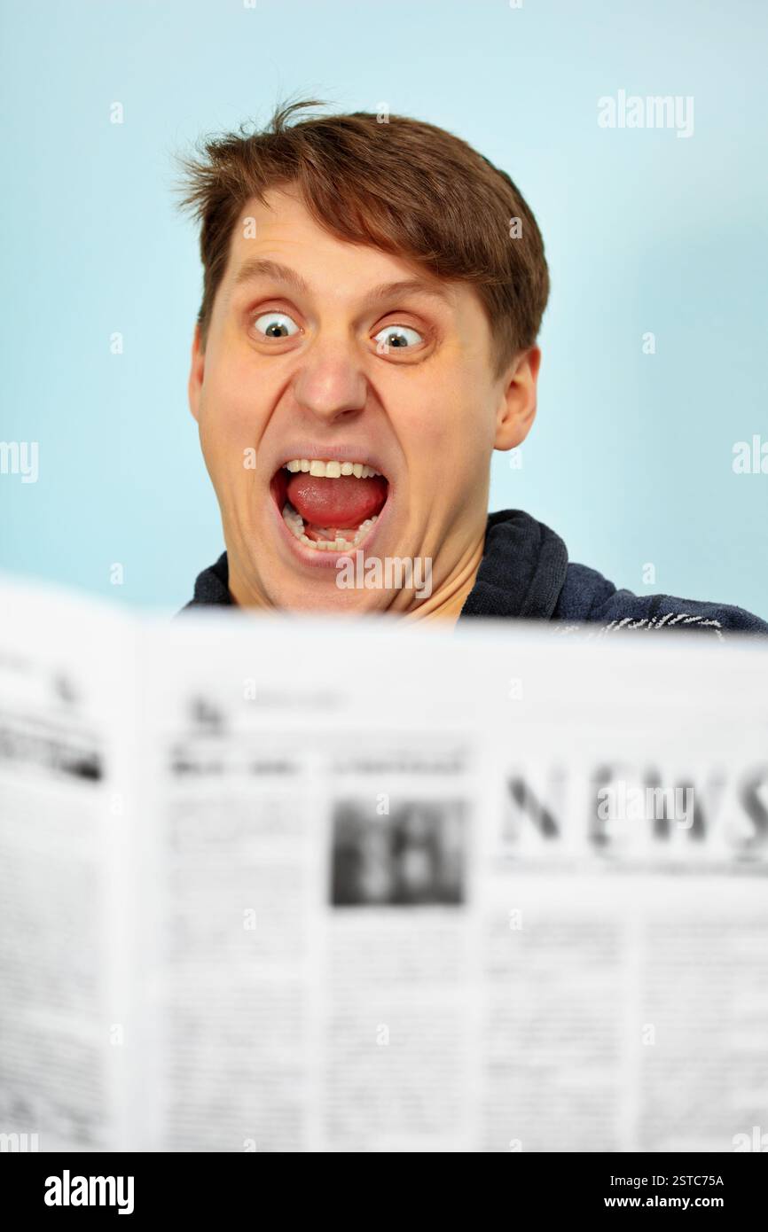 Newspaper surprise shock hi-res stock photography and images - Alamy