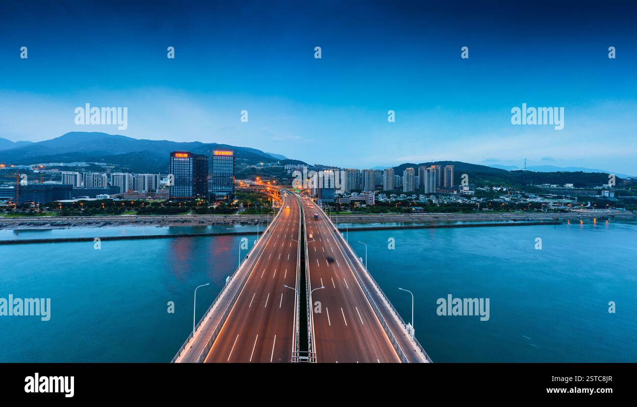 Sanjiangkou Bridge, Fuzhou City, Fujian Province, China Stock Photo - Alamy