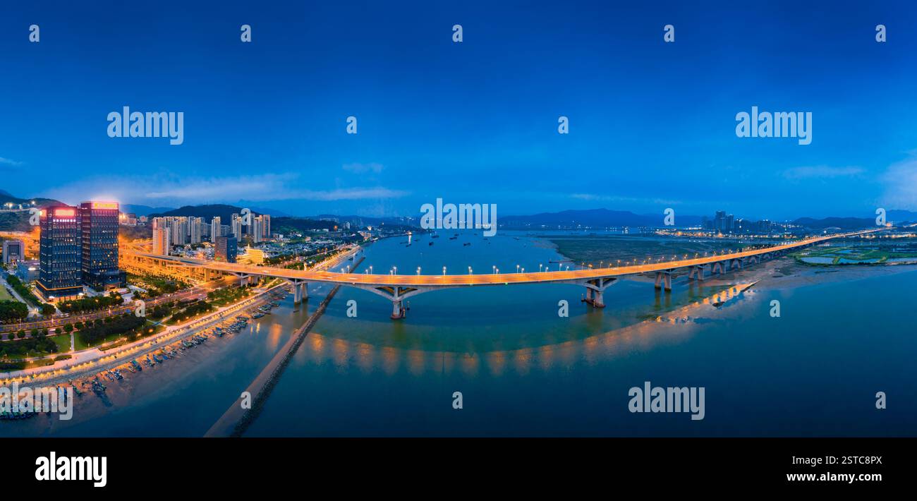 Sanjiangkou Bridge, Fuzhou City, Fujian Province, China Stock Photo - Alamy