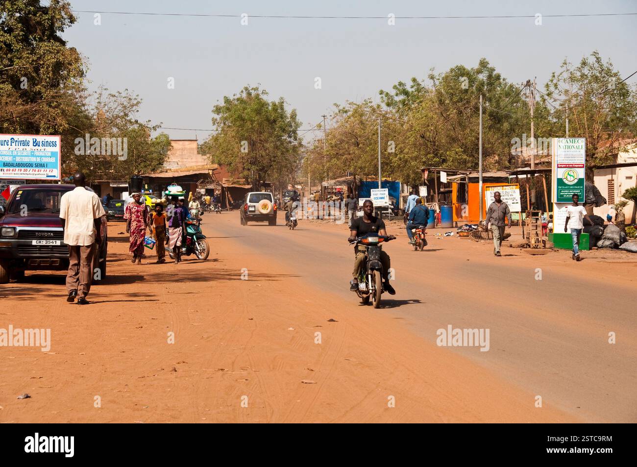 Africa city street hi-res stock photography and images - Alamy