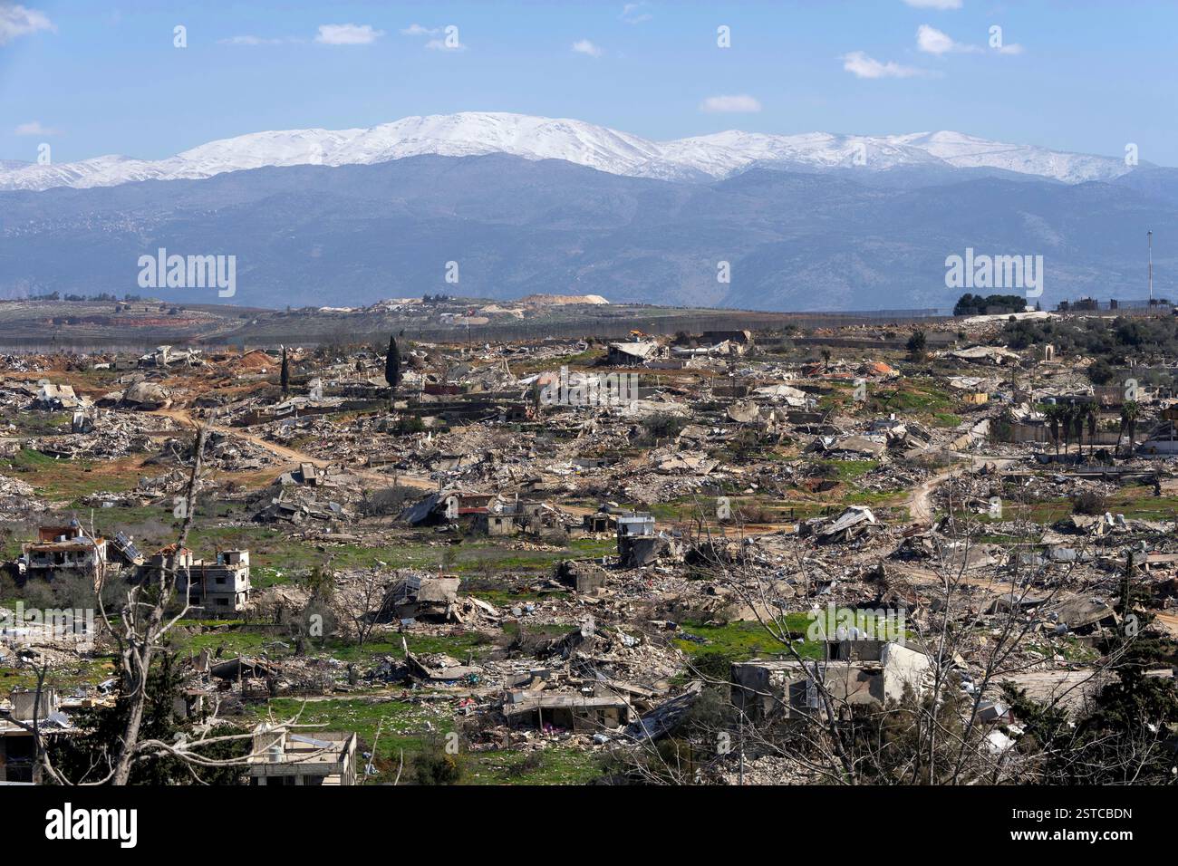 Destroyed houses caused by the Israeli air and ground offensive, in the ...