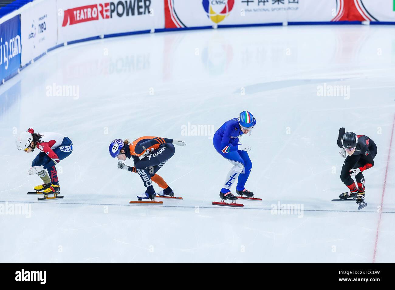 Milan, Italien. 16th Feb, 2025. (2R) Chiara Betti of Italy seen in action during Day Three ISU ...