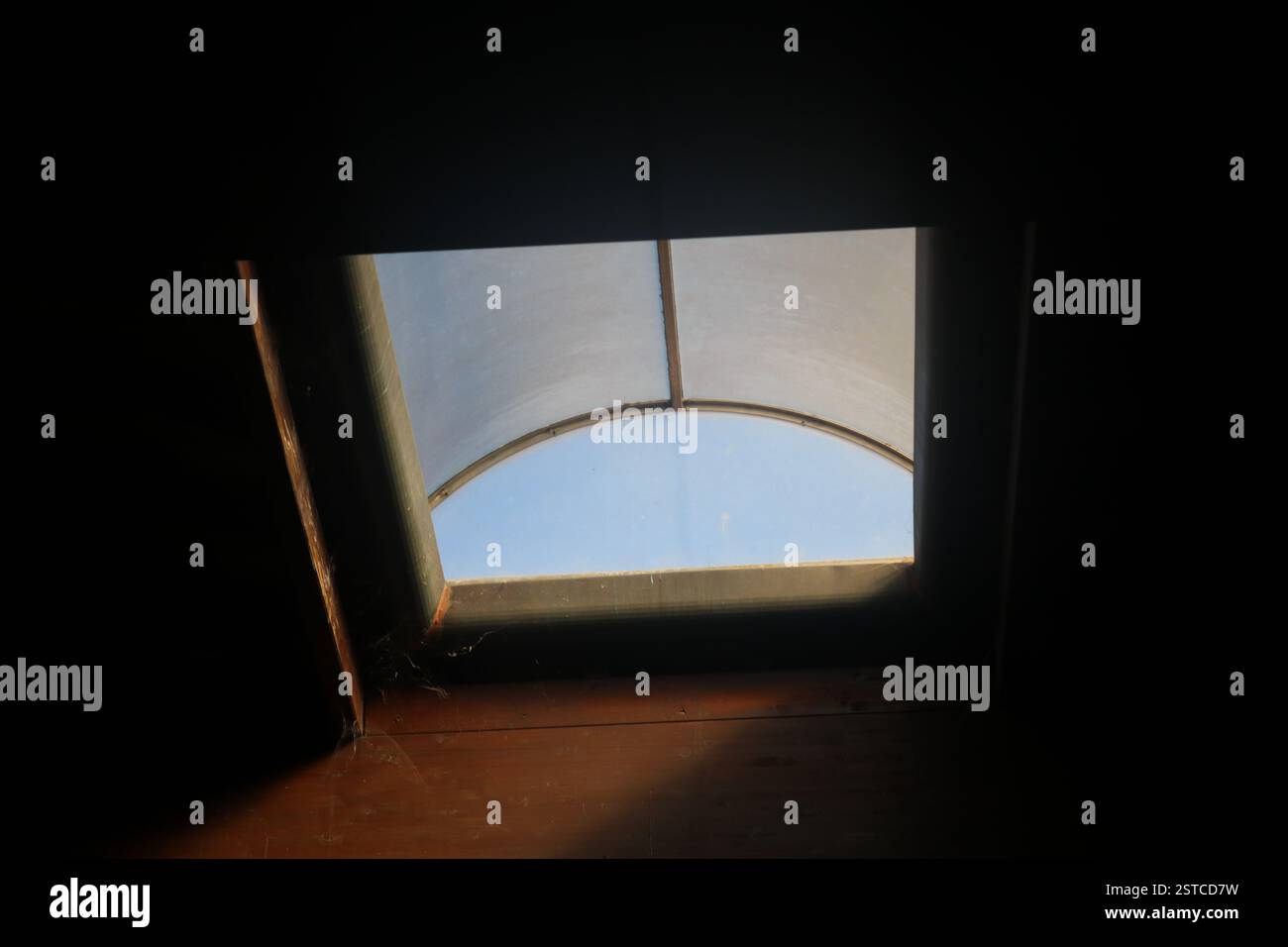 Sunlight through skylight architecture hi-res stock photography and ...