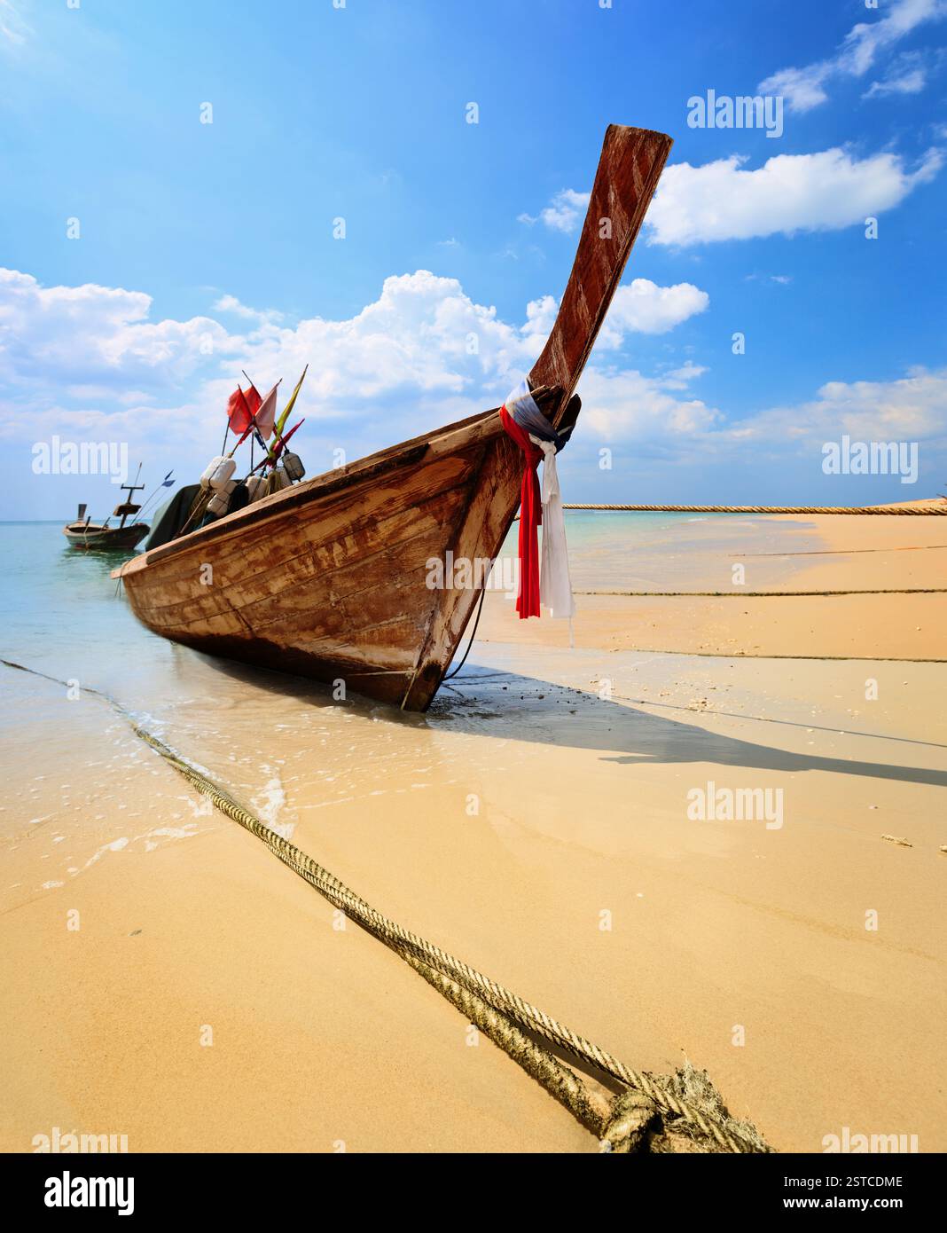 Thai traditional wooden boats hi-res stock photography and images - Alamy