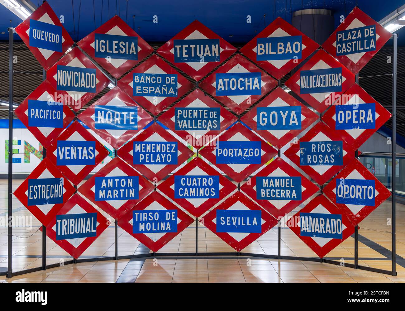 Goya metro sign hi-res stock photography and images - Alamy