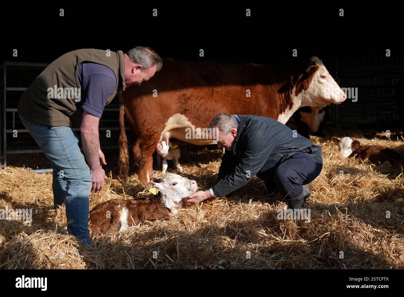 Liberal Democrats leader Sir Ed Davey with farmer Chris Blaxell (left ...