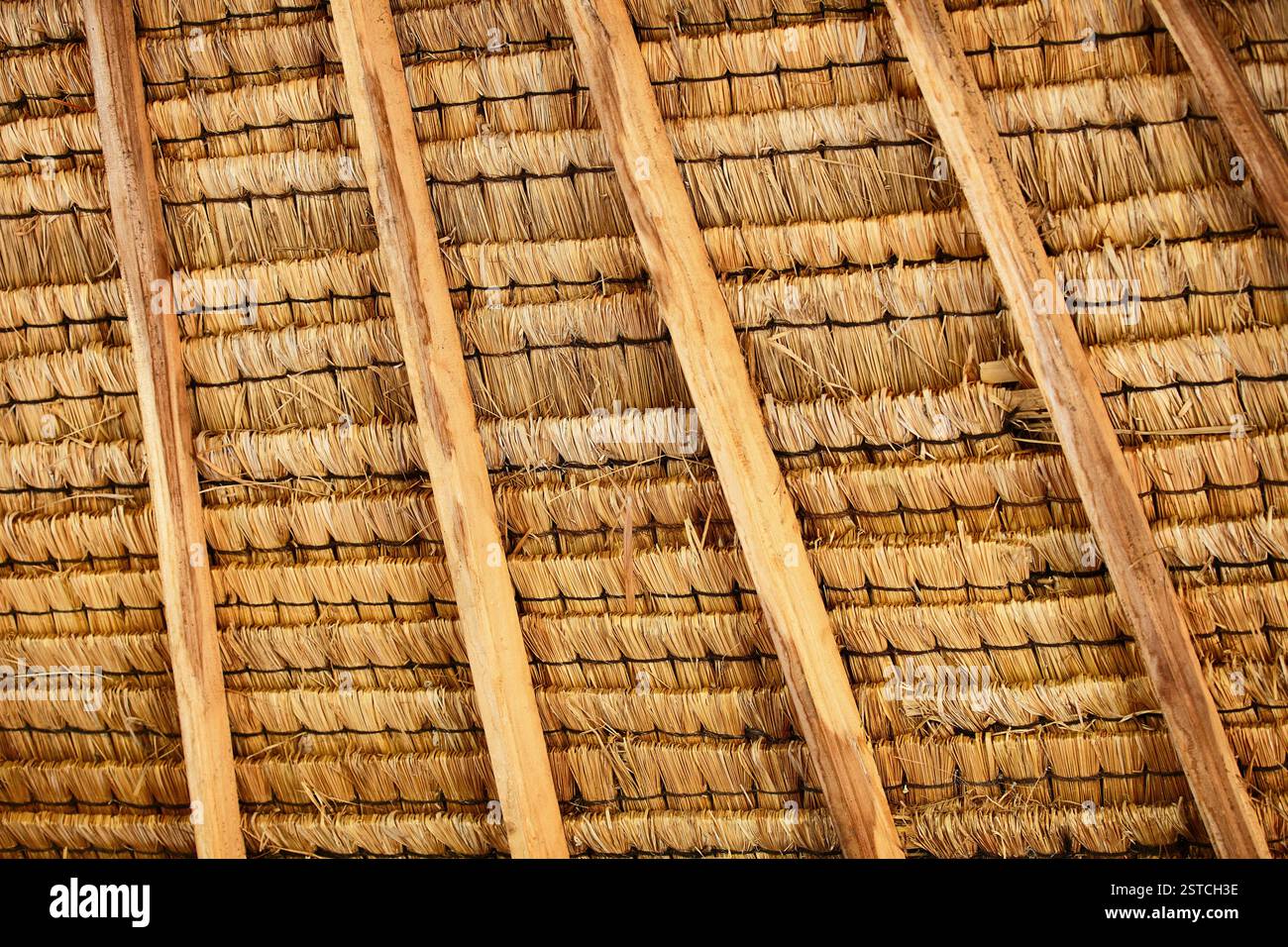 Structure of thatched roof Stock Photo - Alamy