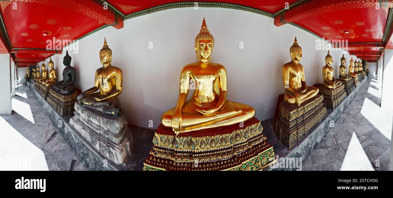 Buddha statues in red hi-res stock photography and images - Alamy