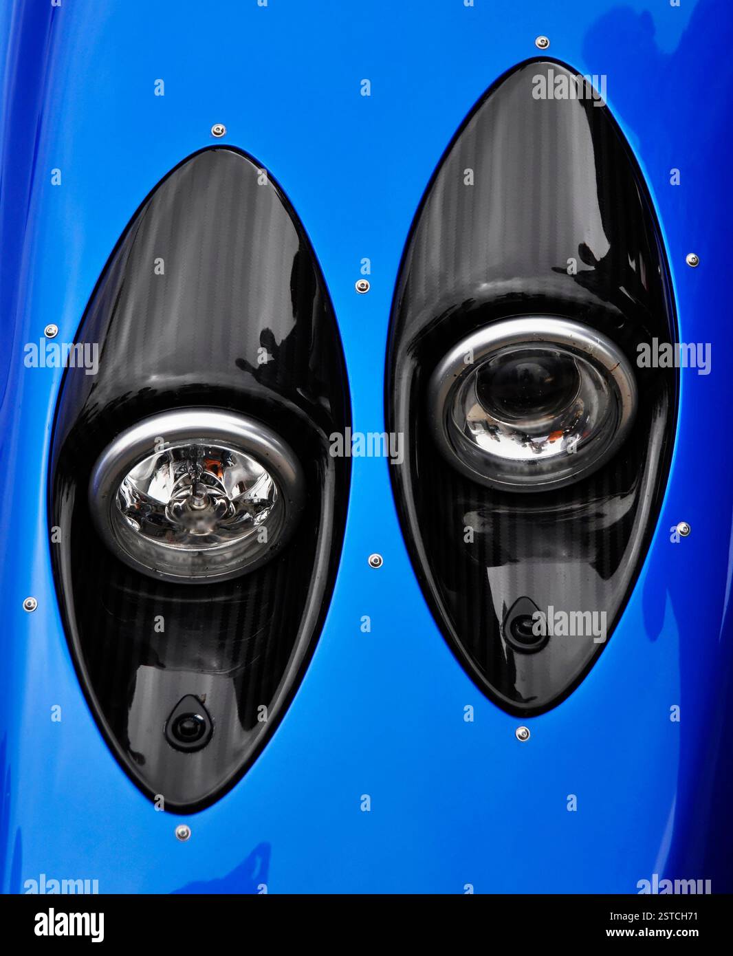 Supercar drive hi-res stock photography and images - Alamy