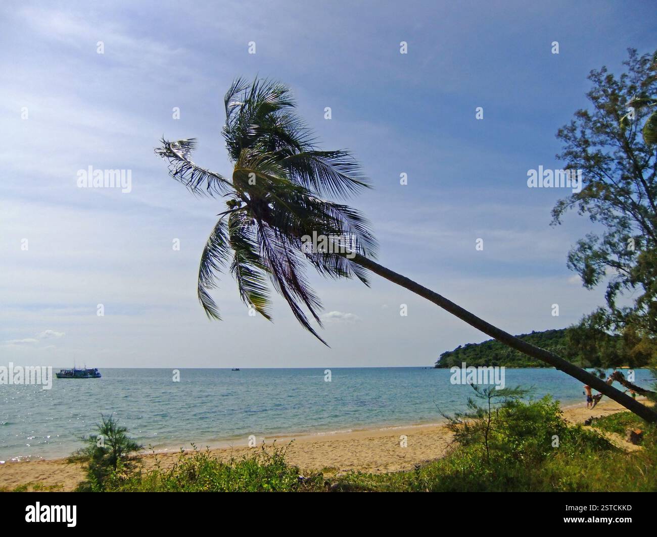 Beach at Koh Russei island, Gulf of Thailand, Camb Stock Photo - Alamy