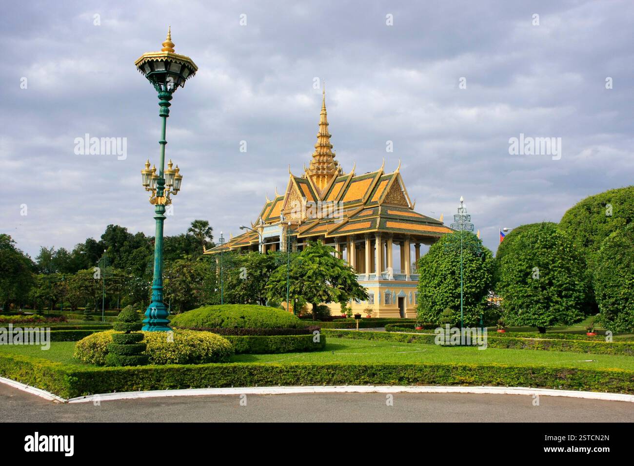 Moonlight Pavailion, Royal Palace, Phnom Penh, Cam Stock Photo - Alamy