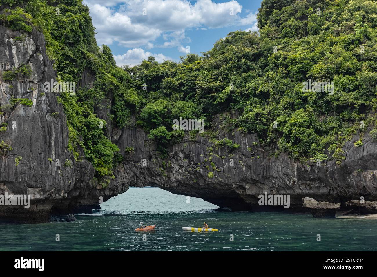 Beautiful landscape Lan Ha bay view from the Cat Ba Island. Lan Ha bay ...