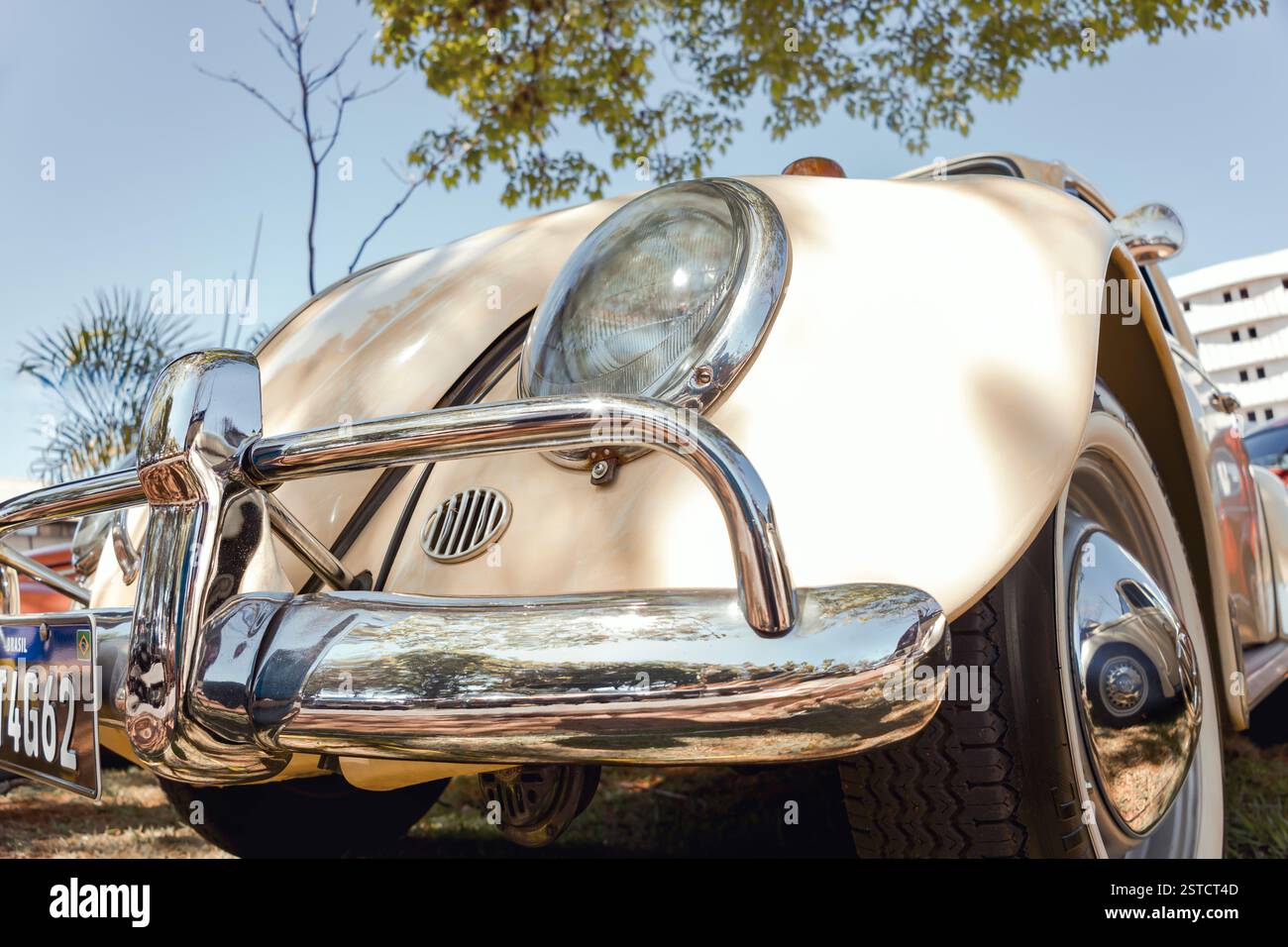 1970 volkswagen beetle engine hi-res stock photography and images - Alamy