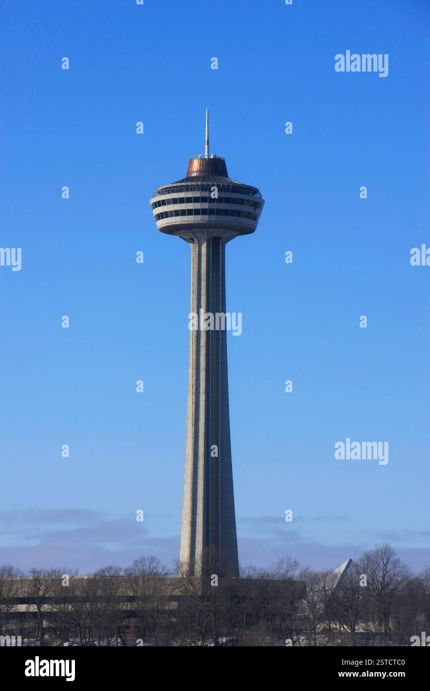 The Skylon Tower, Niagara Falls Stock Photo - Alamy