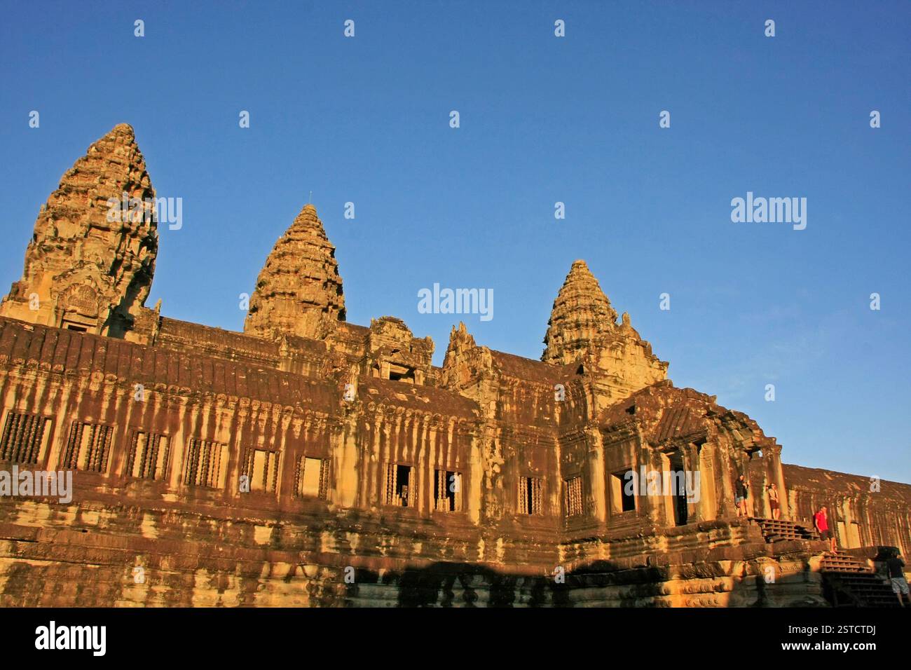 Interior of Angkor Wat temple Stock Photo - Alamy
