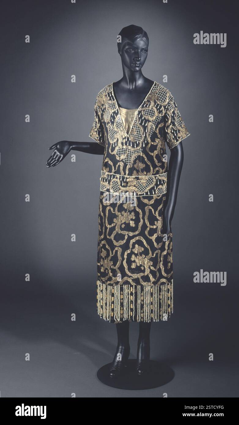 A series of singing patterns featuring stylized flowers, capturing the ...