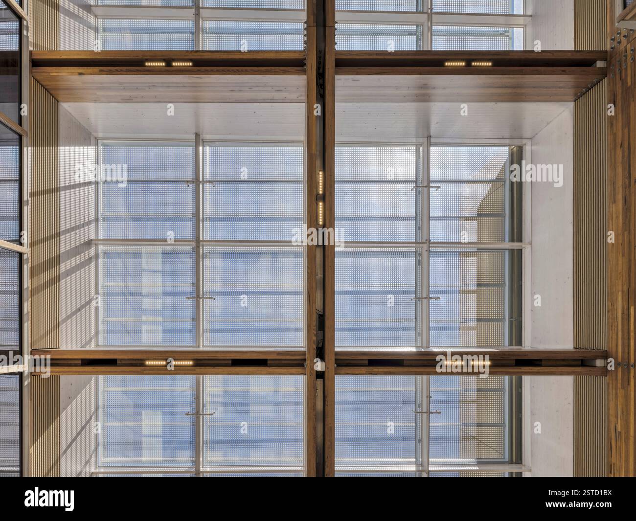 Roof lantern over central spine. Advanced Manufacturing Research ...