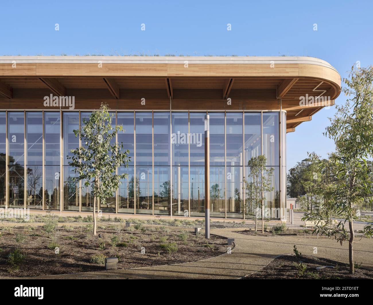 South-eastern corner and landscaped approach. Advanced Manufacturing ...