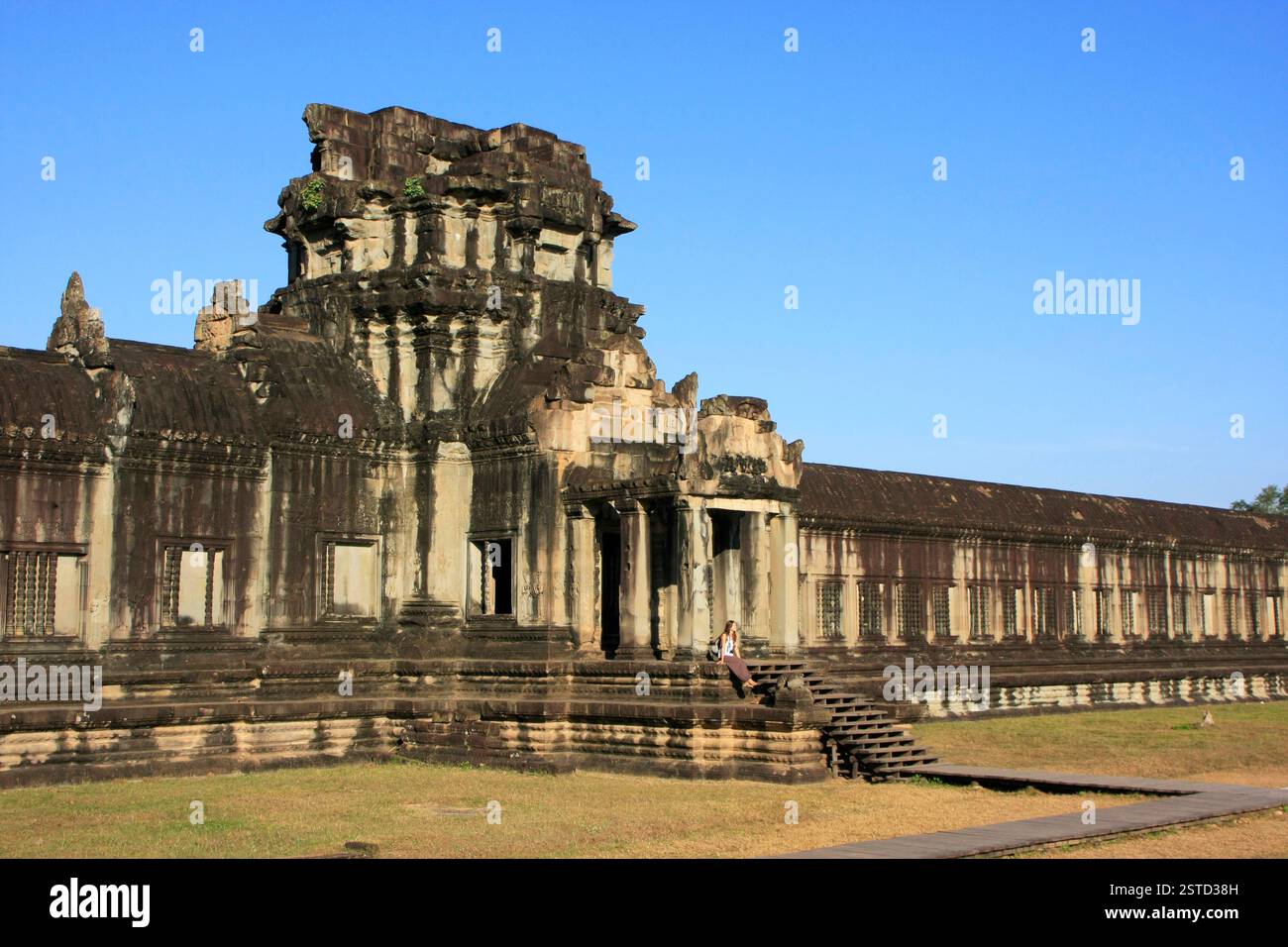 Interior of Angkor Wat temple Stock Photo - Alamy