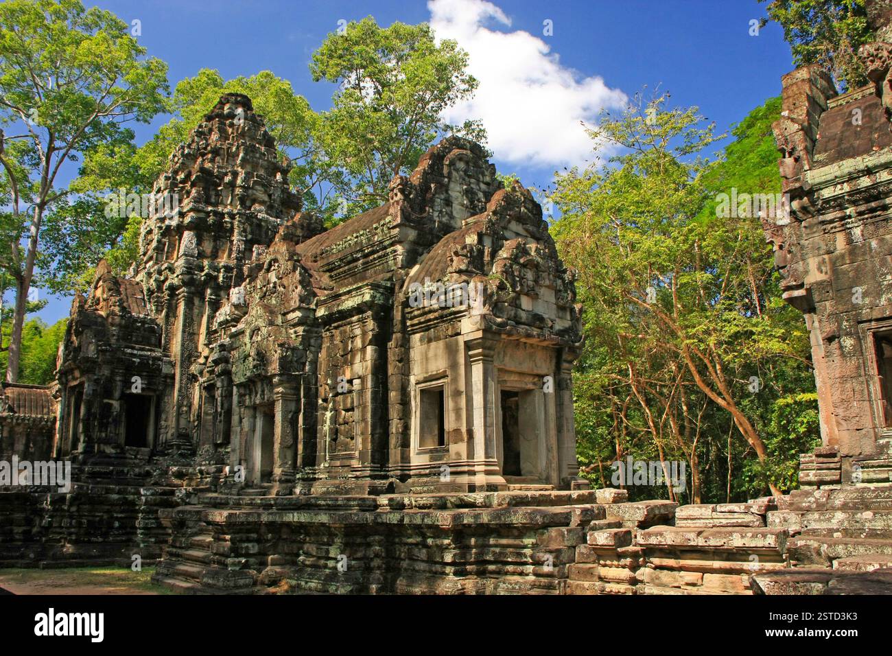Thommanon temple, Angkor area Stock Photo - Alamy