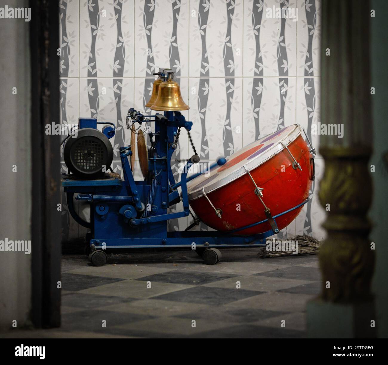 Mechanical drummer in a small temple. India, Udaipur Stock Photo - Alamy