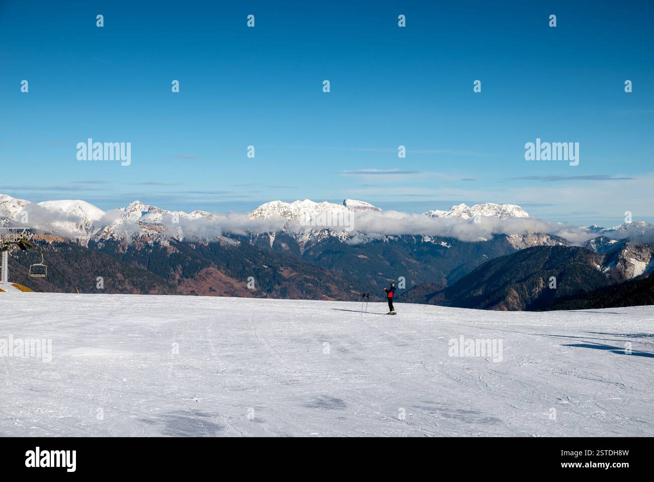 monte zoncolan ski resort in italy Stock Photo - Alamy
