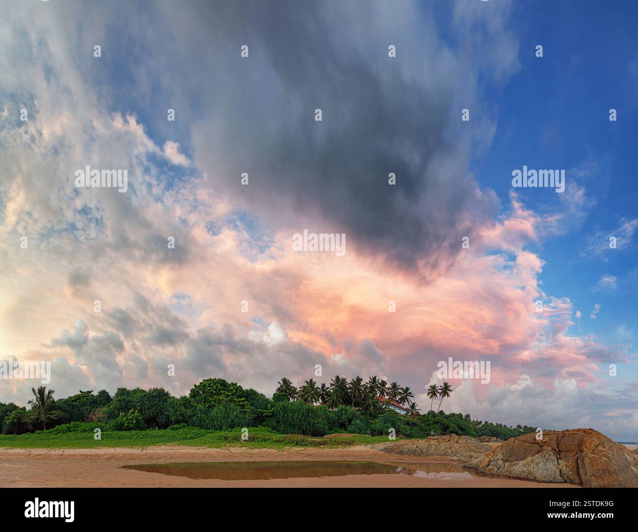 Beautiful sky over the tropical ocean coast Stock Photo - Alamy