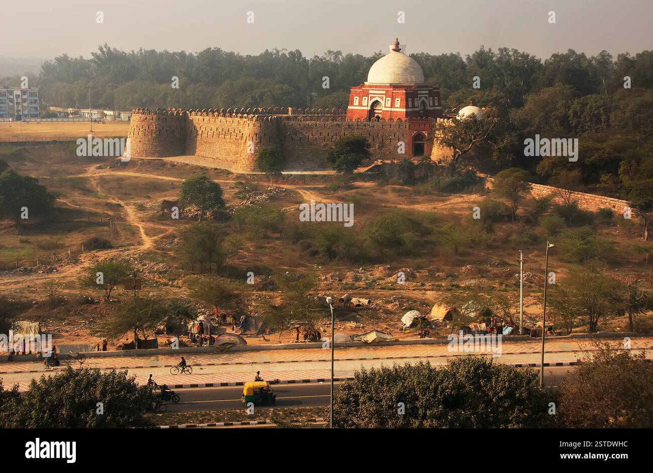 Mausoleum of Ghiyath al-Din Tughluq seen from Tugh Stock Photo - Alamy