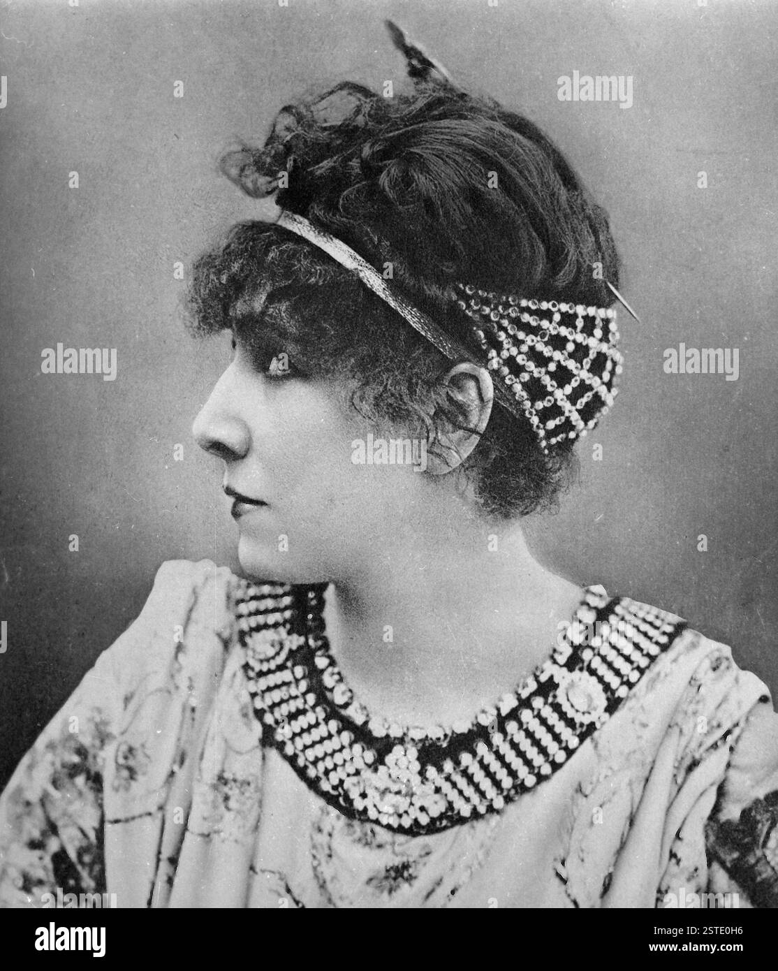 French stage actress Sarah Bernhardt, 1900s Stock Photo - Alamy