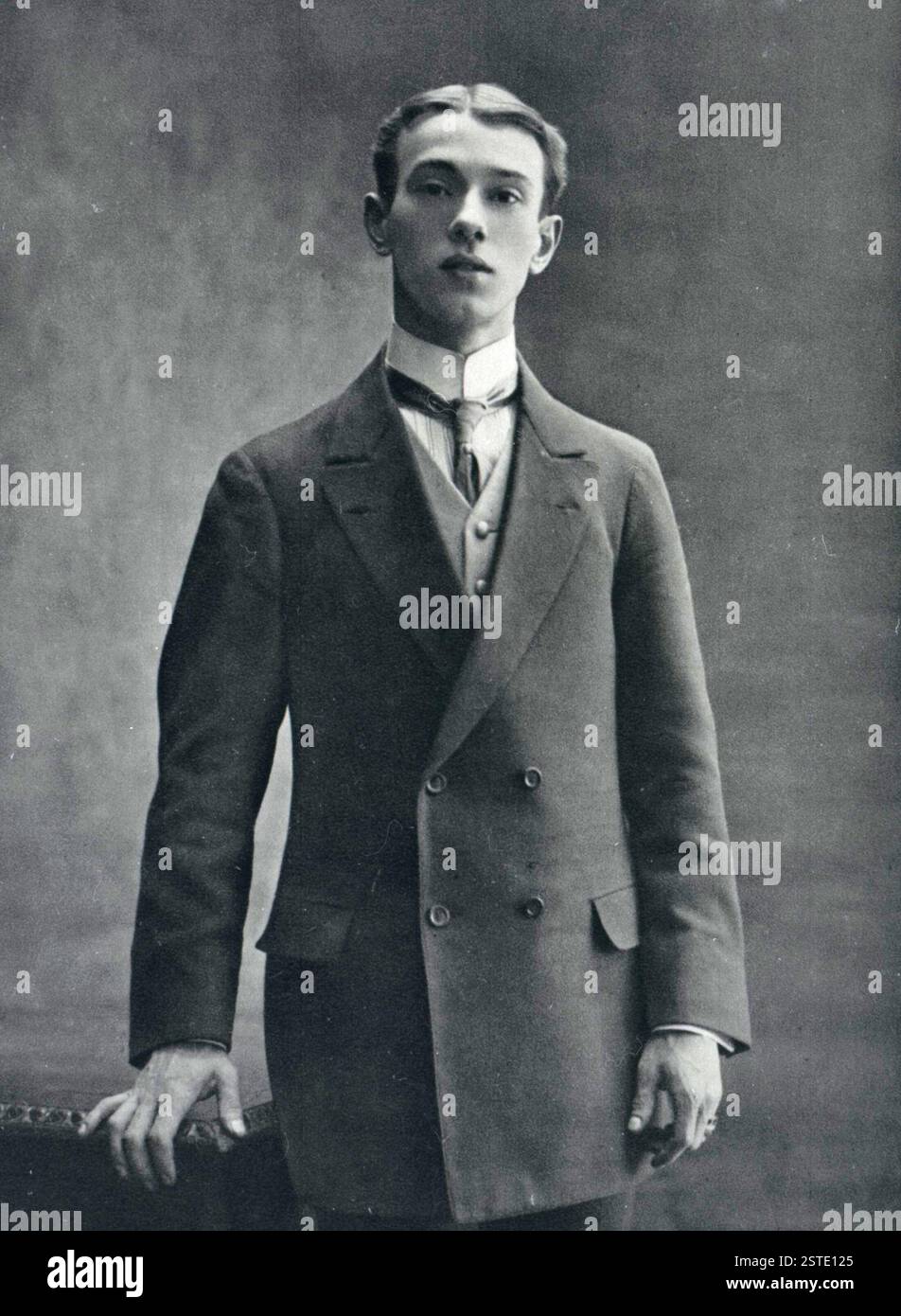 Russian ballet dancer and choreographer Vaslav Nijinsky, Paris 1909 ...