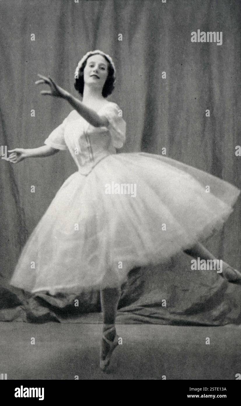 Russian prima ballerina Anna Pavlova dancing in Les Sylphides, Paris ...