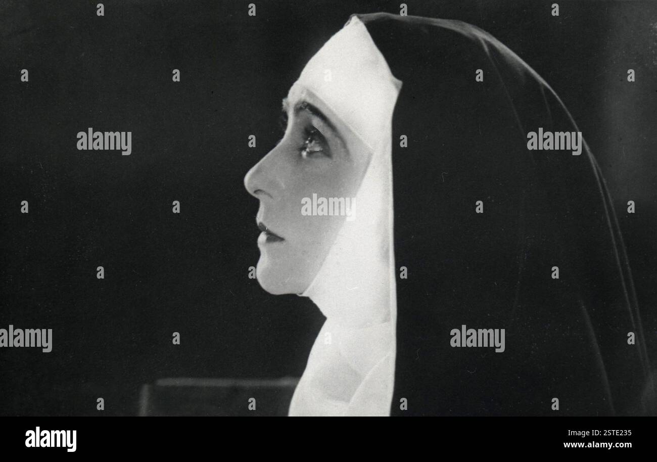 Italian actress Soava Gallone in the movie La cavalcata ardente, Italy ...
