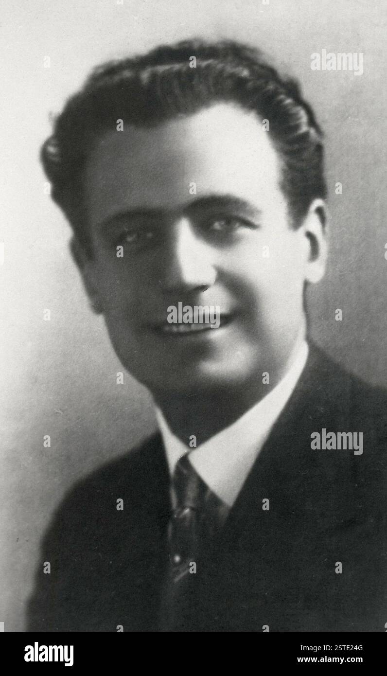 Italian actor Tullio Carminati, Italy 1920s Stock Photo - Alamy
