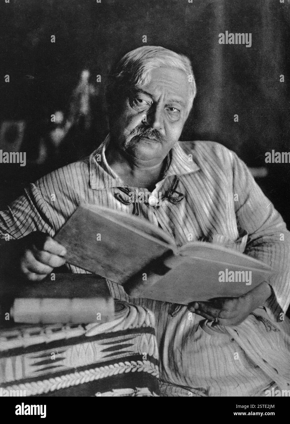 Italian poet Salvatore Di Giacomo, 1930s Stock Photo - Alamy