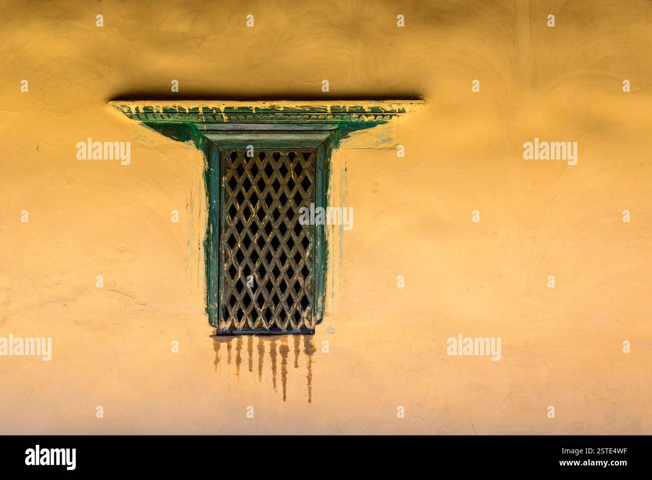 Ankhi jhyal: wooden Newari window, Nepal Stock Photo - Alamy