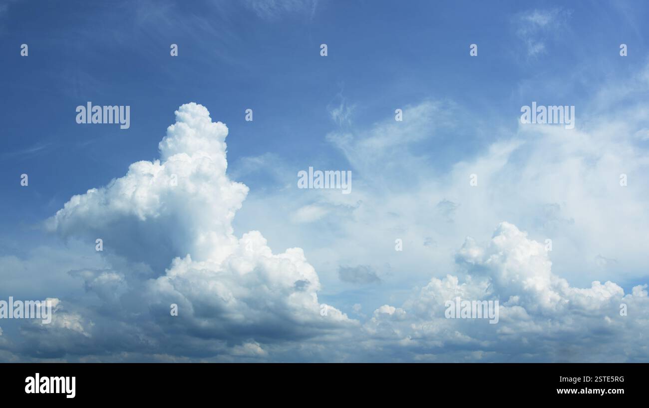 Sky clouds high resolution hi-res stock photography and images - Alamy