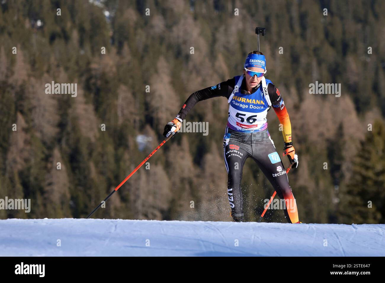 Lenzerheide, Schweiz. 18th Feb, 2025. Auf der Streck top: Franziska ...