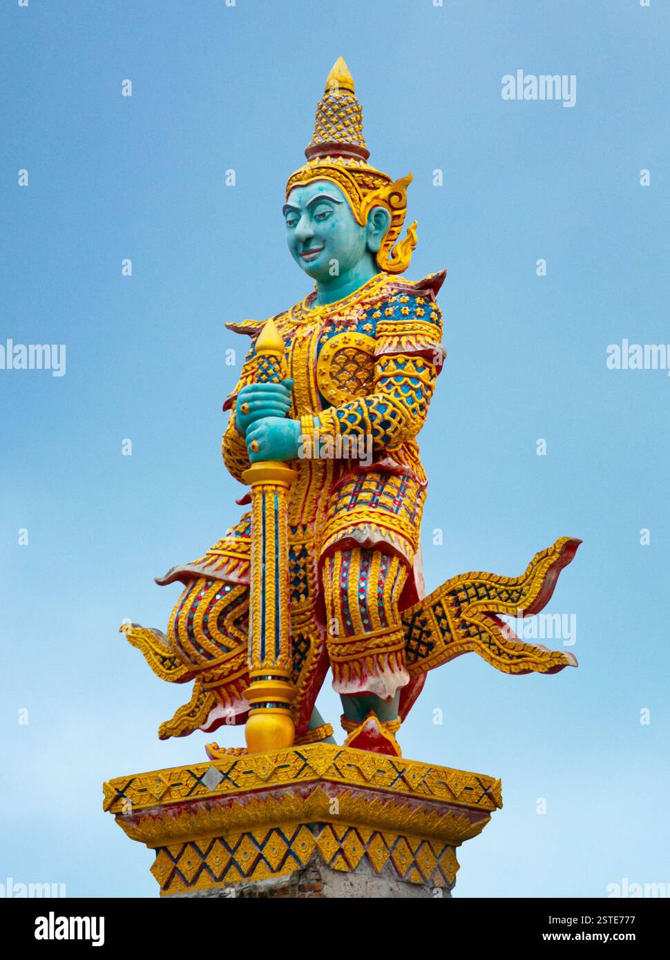 Statue of a guard hi-res stock photography and images - Alamy