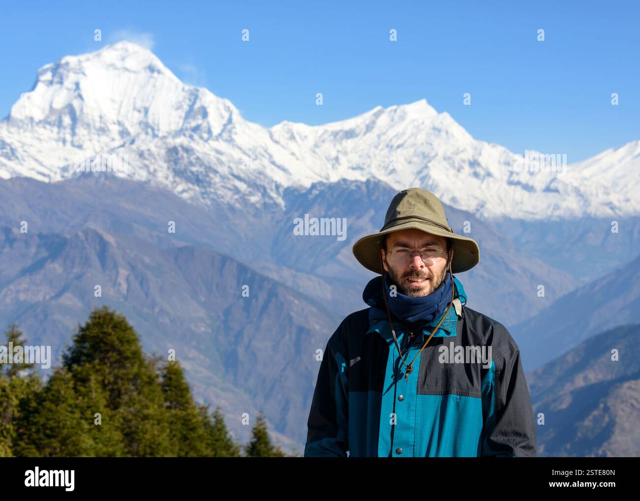 Young people in nepal hi-res stock photography and images - Alamy